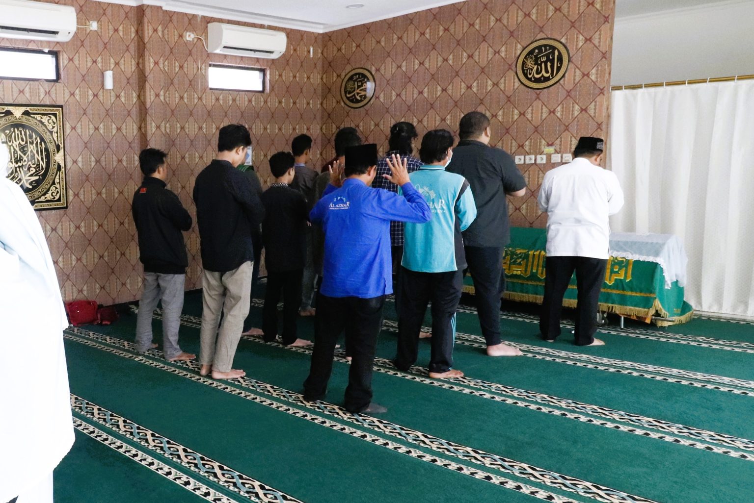 Panduan Lengkap Tata Cara Shalat Jenazah: Jangan Sampai Salah! - Al ...